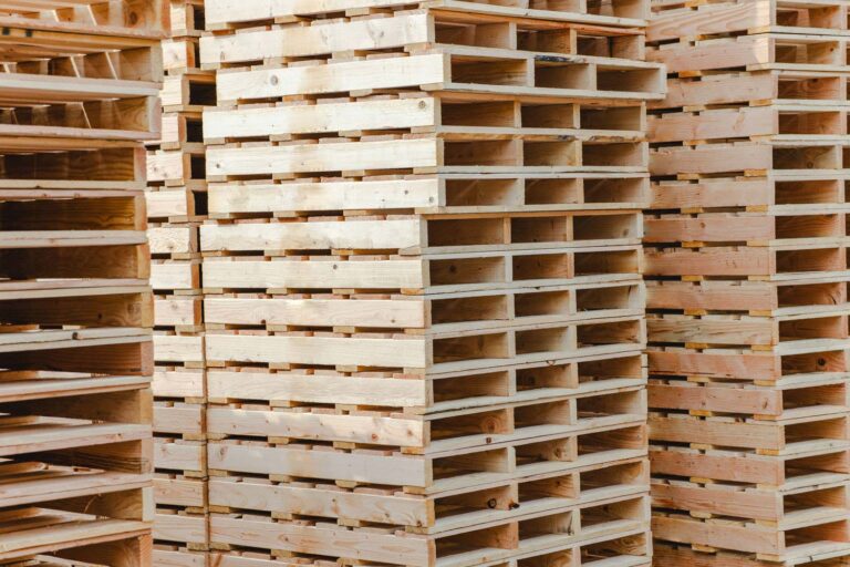 New Premium Wood Pallets - Girard Wood Products, Inc.